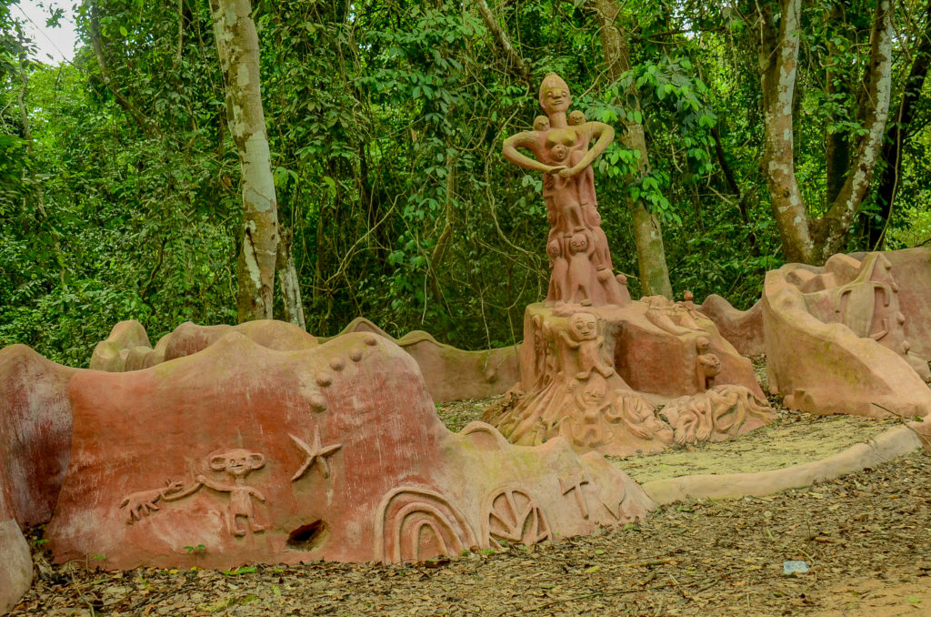 Osun-Osogbo in Nigeria - Looking around